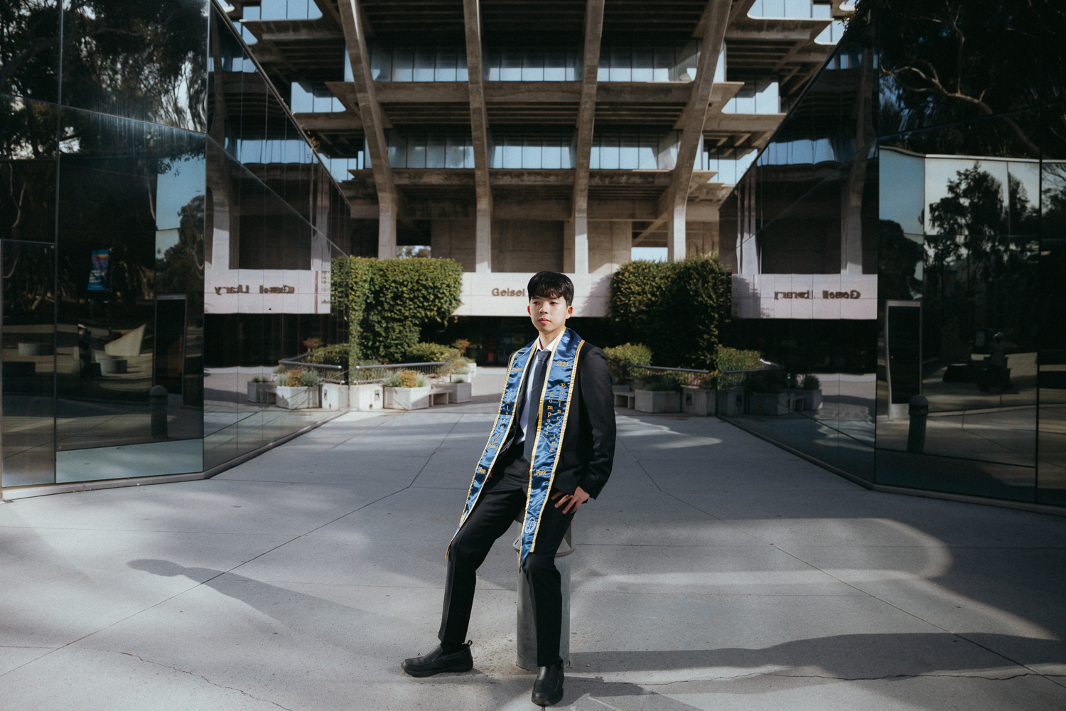 UCSD Grad Portraits | JP - Melissa Montoya Photography